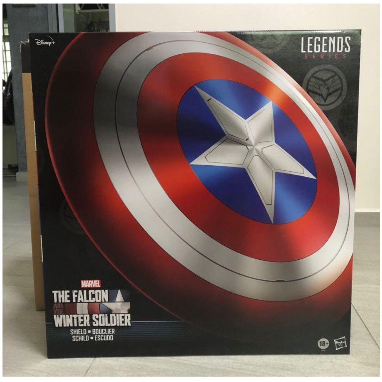 Play Mall All: Muñecos de Colección : Escudo Capitan America The Falcon ...