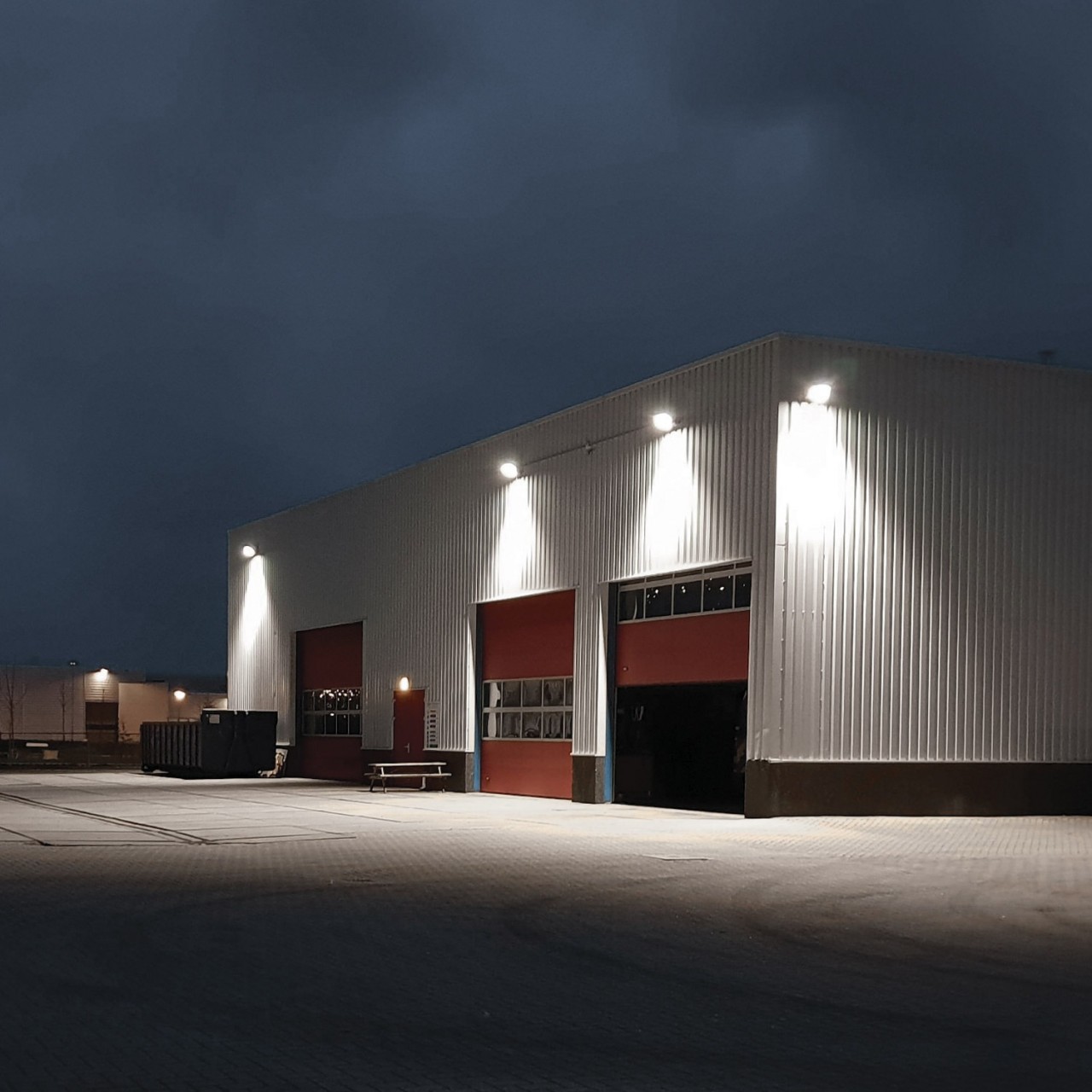 Lo más completo en iluminación para todos tus espacio en un solo lugar ...